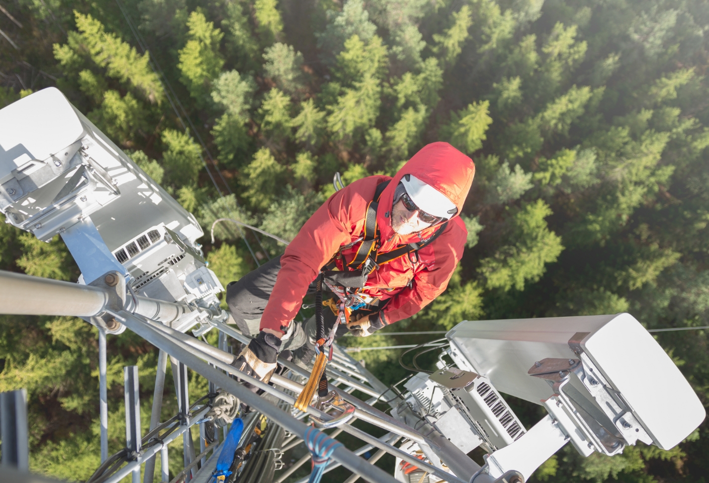 Drive efficient fiber and mobile network deployments