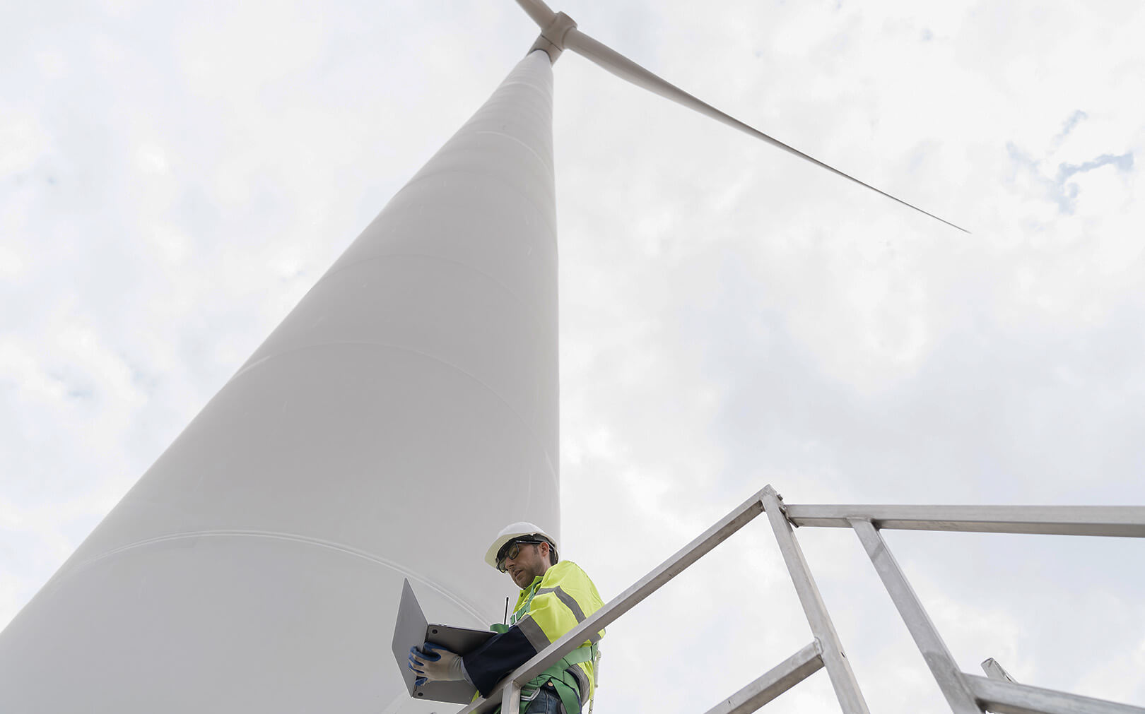 Renewable Energy Project Management Software | Sitetracker